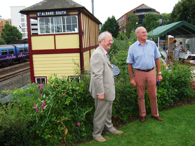 St Albans South signalbox plaque unveiled | National Railway Heritage ...